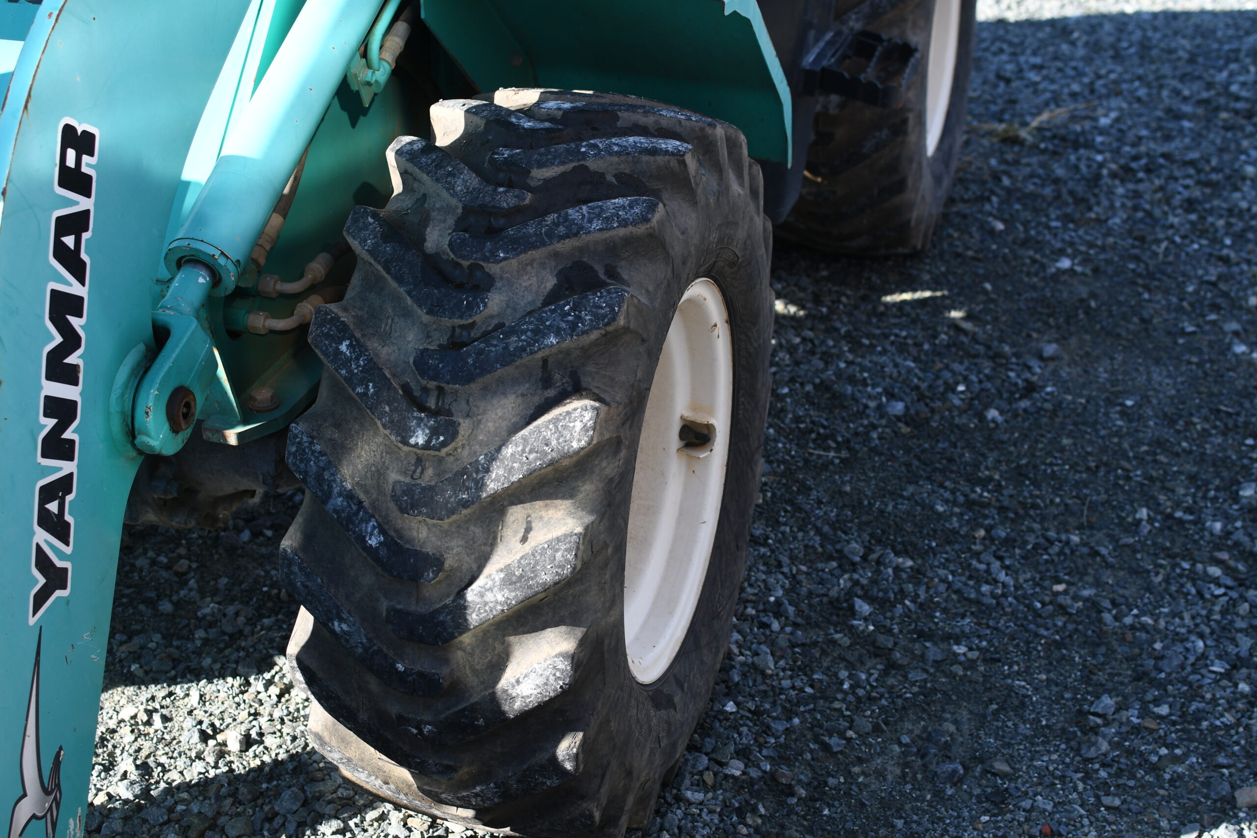 ヤンマーV3-6 | 八女ヤンマー建機株式会社 – ヤンマー小型建設機械と建設関連機器の販売・サービス